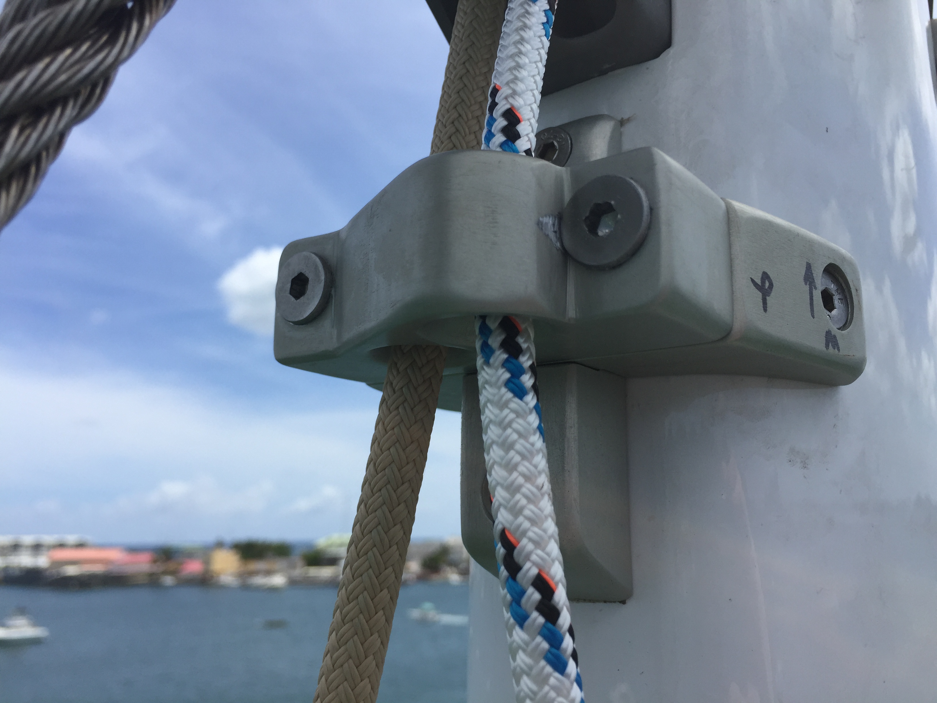 Halyard Diverter Installed | Far Reach Voyages